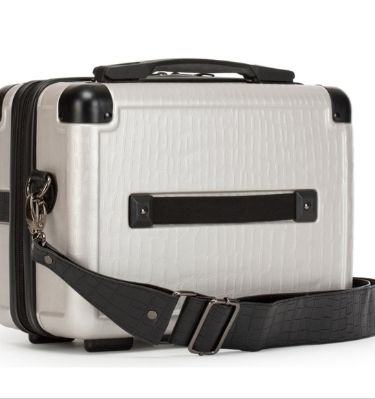 Calpak | Storage & Organization | Calpak Vanity Case | Poshmark